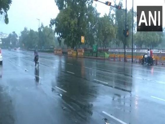 Heavy Rain Lashes Parts Of Delhi Many Areas Report Waterlogging