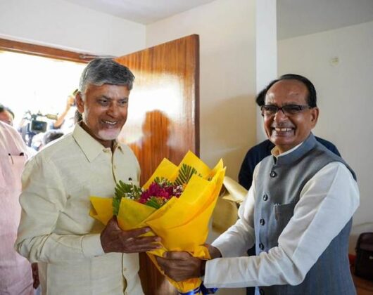Union Agriculture Minister holds review meeting on drought-affected districts of southern Andhra ...